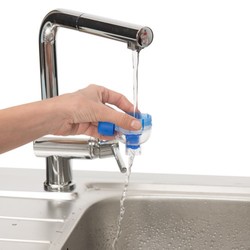How to keep the spacer hygienically clean for the inhalation: Cleaning ...